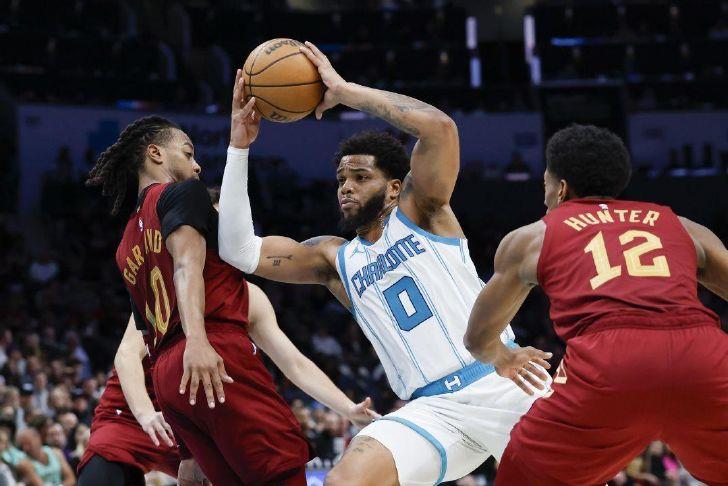 NBA-leading Cavaliers win 13th straight game | The Courier CHARLOTTE, N.C. (AP) — Donovan ...