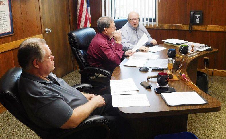 Commissioners look at transportation issues | Norwalk Reflector County commissioners address ...