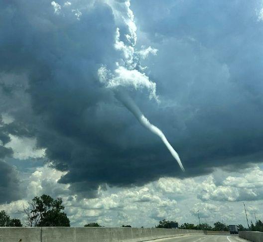 tornado funnel cloud
