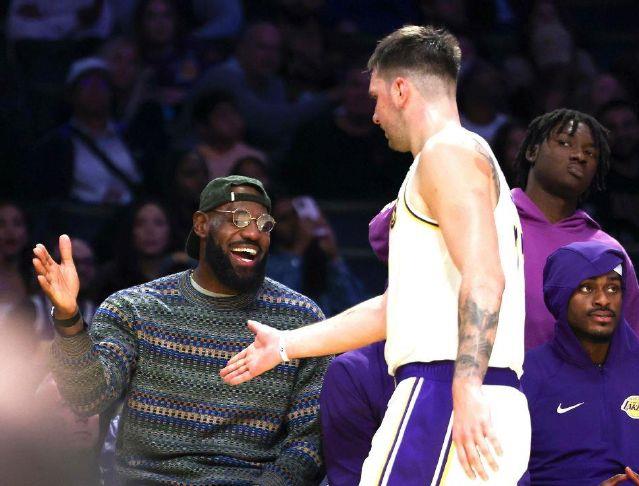 lebron james practice schedule