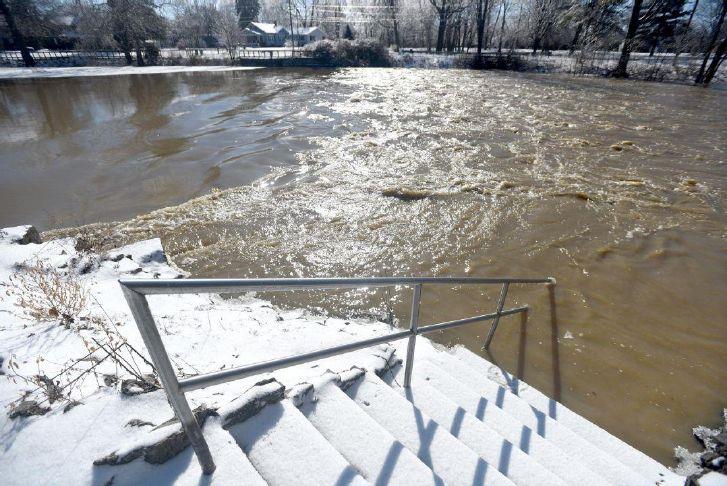 Flood predictions fall short in Findlay | The Courier Blanchard River ...
