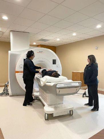 EasternWoods Outpatient Center Acquires New MRI | The Courier The new ...