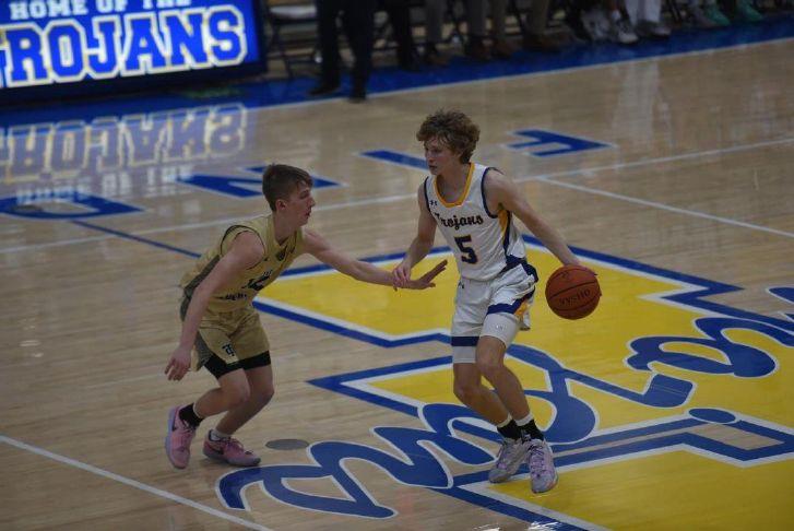 Findlay uses decisive 3rd quarter run to thwart Tornadoes | The Courier ...