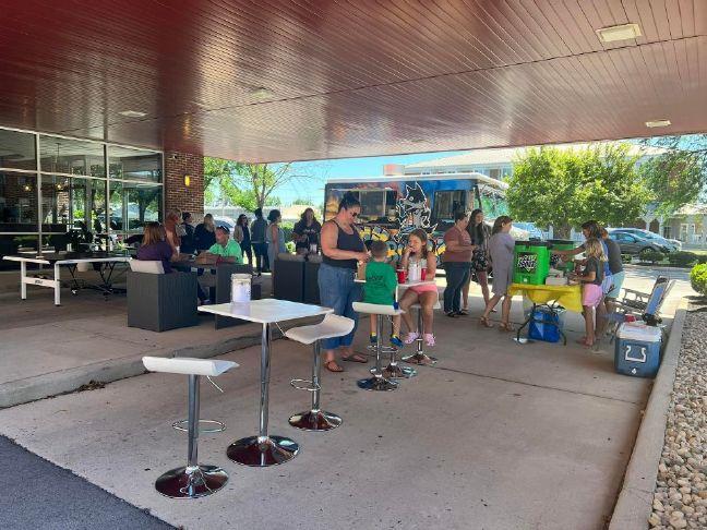 Findlay lunch parties help out hunger initiative | The Courier Summer ...