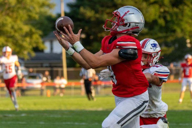 Bulldogs don't flinch, defeat Patriots at home | The Courier Columbus ...