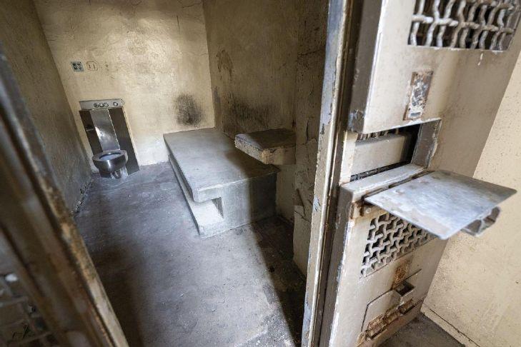 Prison soon open for tours | The Courier Where 'In Cold Blood' killers ...