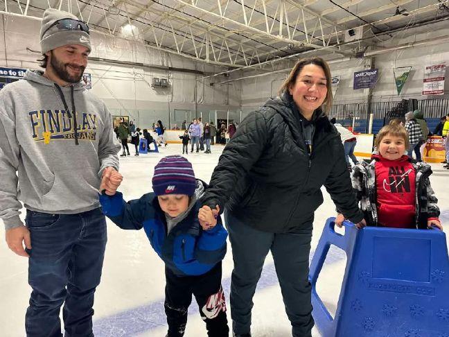 PTO Skate Night | The Courier Families from Northview Primary enjoy a ...