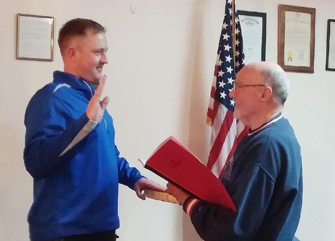 Gullett sworn in as New London council member | Norwalk Reflector NEW ...