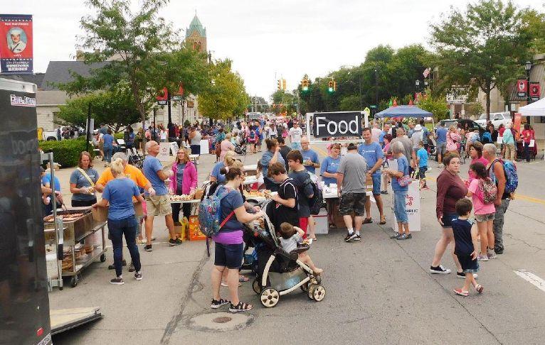 Love Norwalk event a big hit | Norwalk Reflector People fill the ...