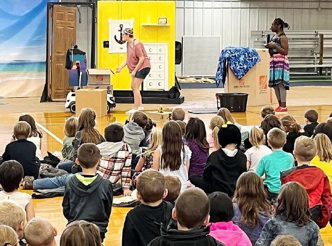 Learning from live theater | Norwalk Reflector School news