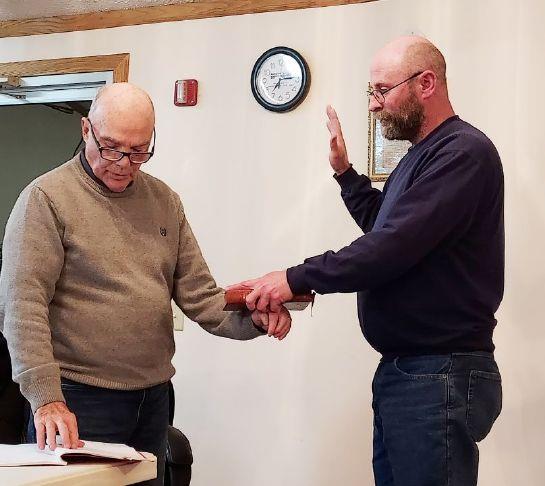 Mayor, council members sworn in | Norwalk Reflector In New London