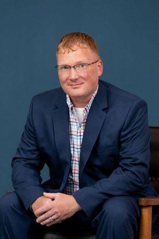 New leader takes helm of county commission | Norwalk Reflector First ...