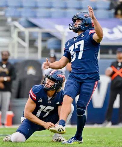 Smith closes his career with a field goal | Norwalk Reflector Garrison ...