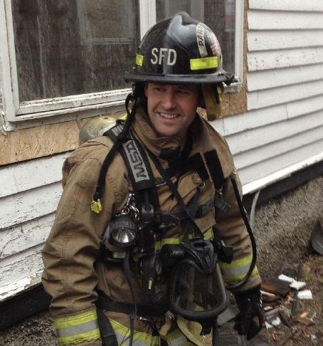 Sandusky bids adieu to longtime firefighter | Sandusky Register ...