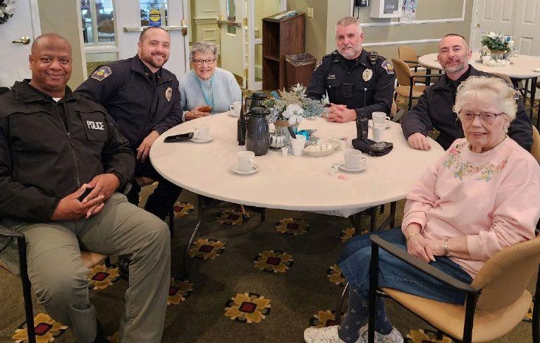 Perkins police pops by Parkvue | Sandusky Register Officers meet, greet ...