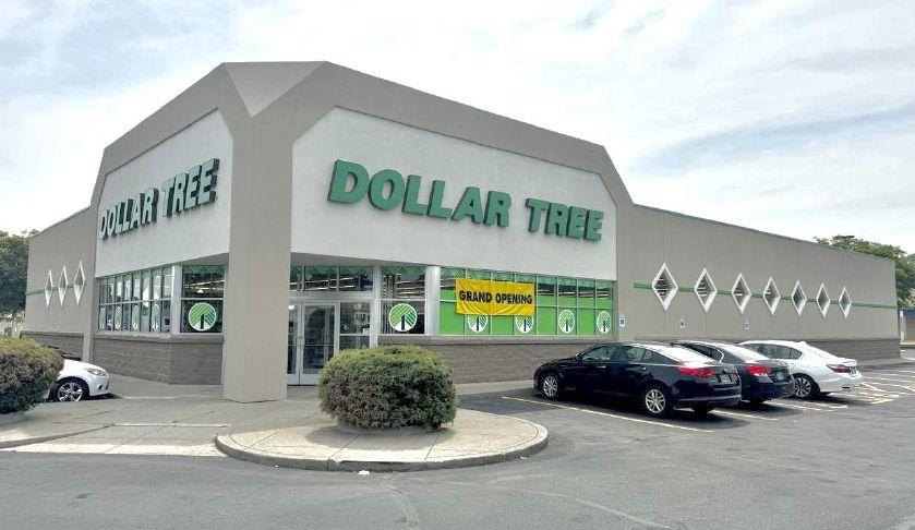 Dollar Tree sprouts up in Sandusky Plaza | Sandusky Register It ...