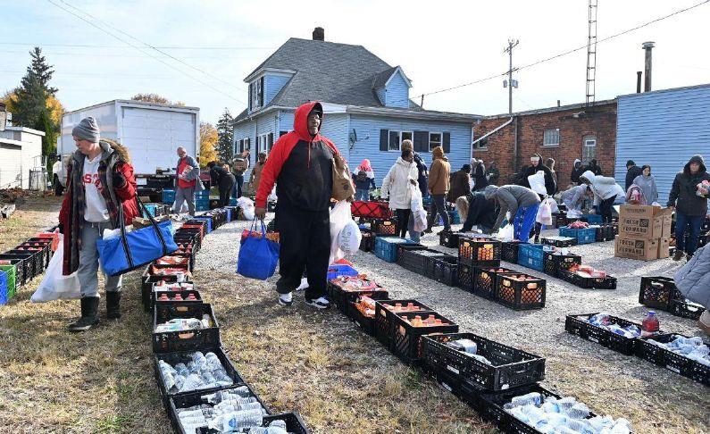 Victory Kitchen feeds hundreds | Sandusky Register The nonprofit served ...