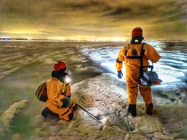 Fisherman saved in ice rescue mission | Sandusky Register Local first ...