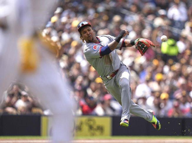 Undefeated Padres complete sweep of Guardians | Sandusky Register ...