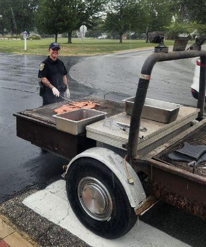 Hot dog: Police tradition continues | Sandusky Register Eighth-graders ...