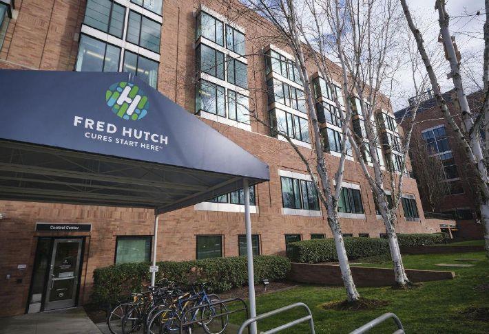 Bezos family donates $710M | Norwalk Reflector The Bezos Family ...