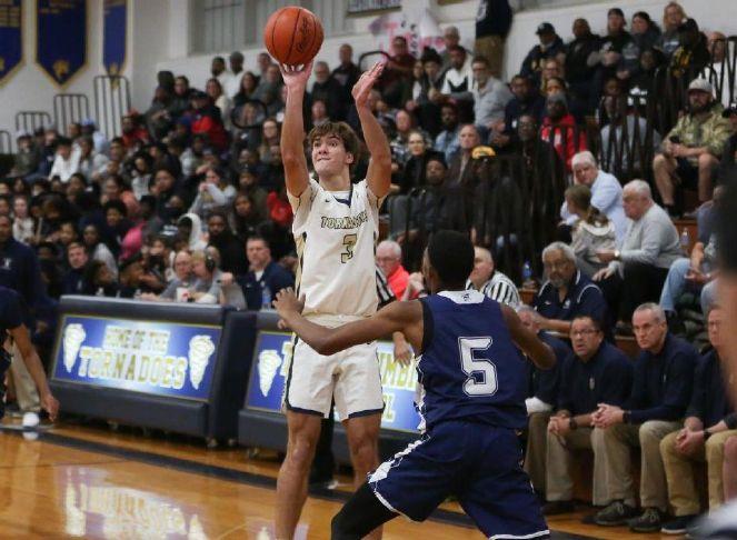 Tornadoes grab key win vs. Sandusky | Advertiser-Tribune Brayden Roggow ...