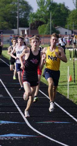 Runner-up 4x400 helps Raiders nip Calvert for second | Advertiser ...