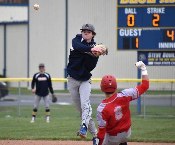 Frankart, Chieftains blank Blue Jackets 4-0 | Advertiser-Tribune H-L ...